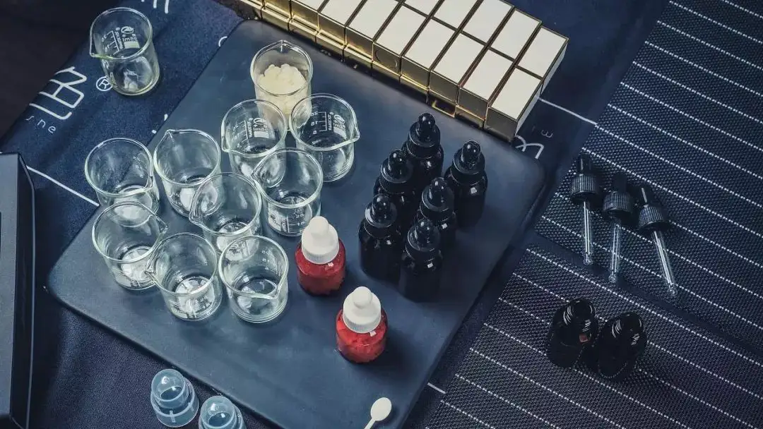 How Lipstick Is Made In Factory: Facts You Need to Know - Siloran